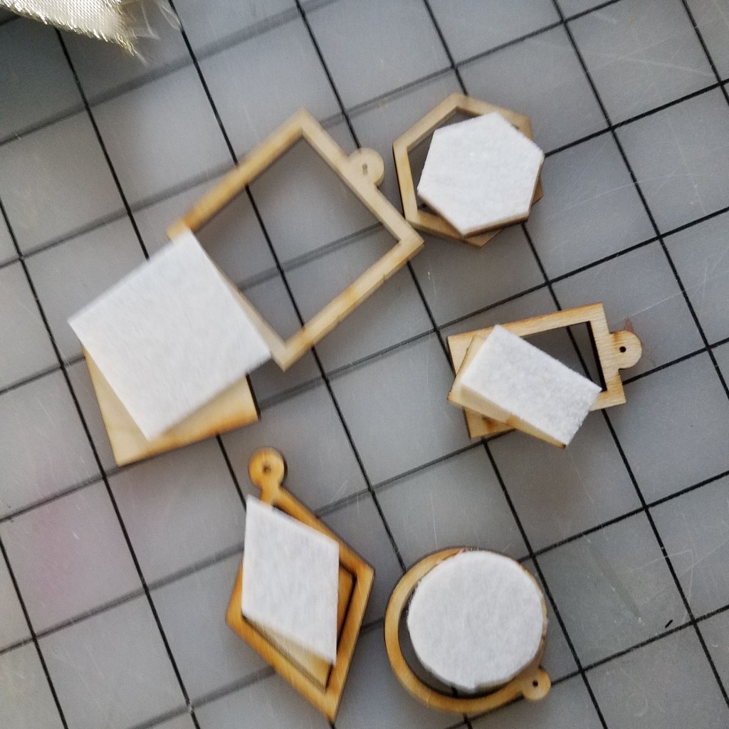 Bench notes: using tiny frames – Lee Thomson